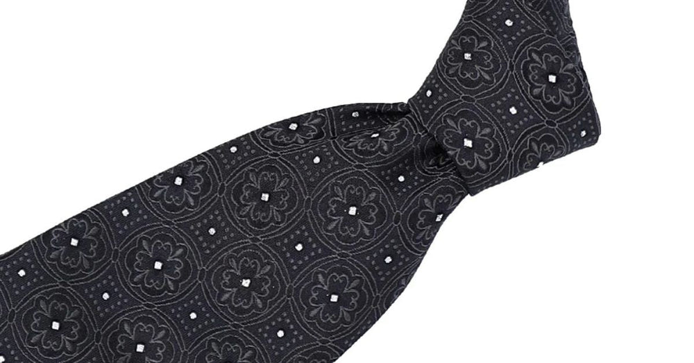 Tie Etiquette: The Dos and Don’ts of Wearing a Necktie